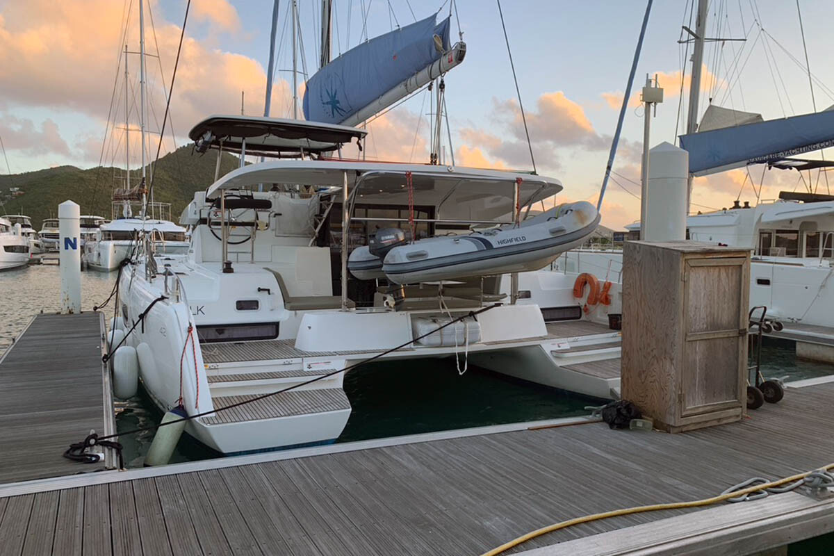 Katamaran Lagoon 42 Hulk Charter in British Virgin Islands